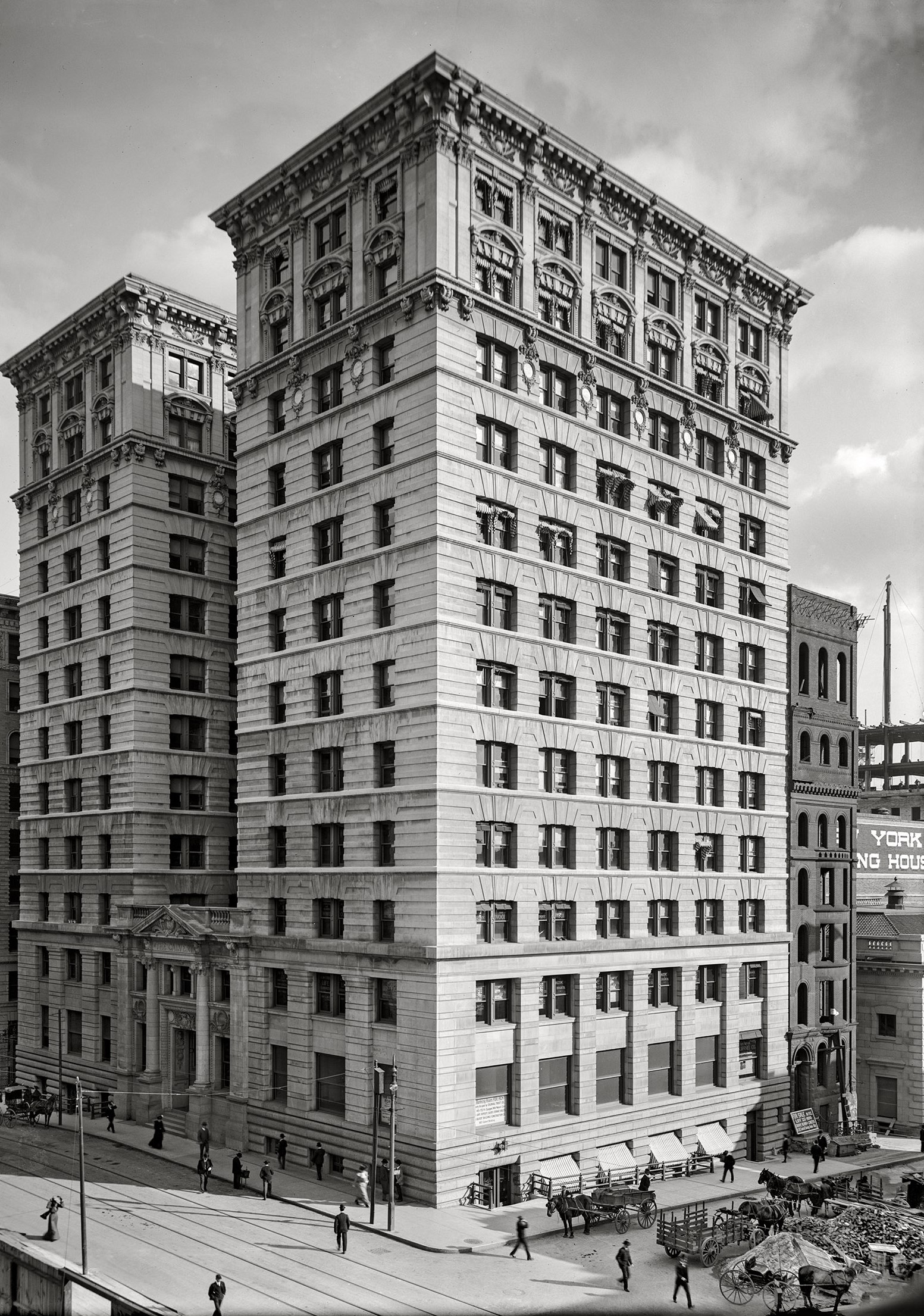 Baltimore circa 1906. The Calvert Building, Fayette and St. Paul ...